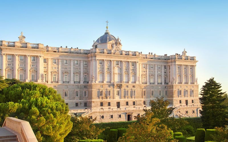 Spain Residence by Investment Program | Henley & Partners